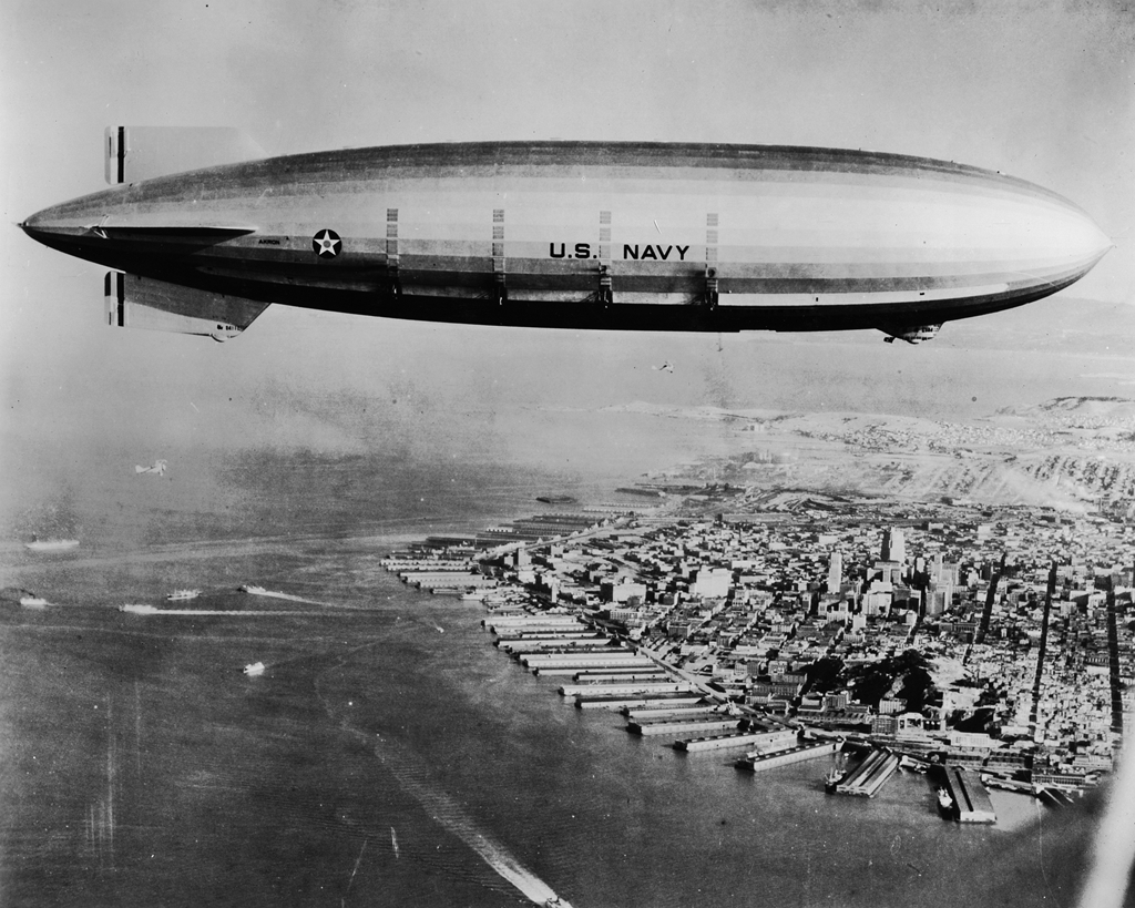 USS Akron Over San Francisco Airship of The United States Navy ...